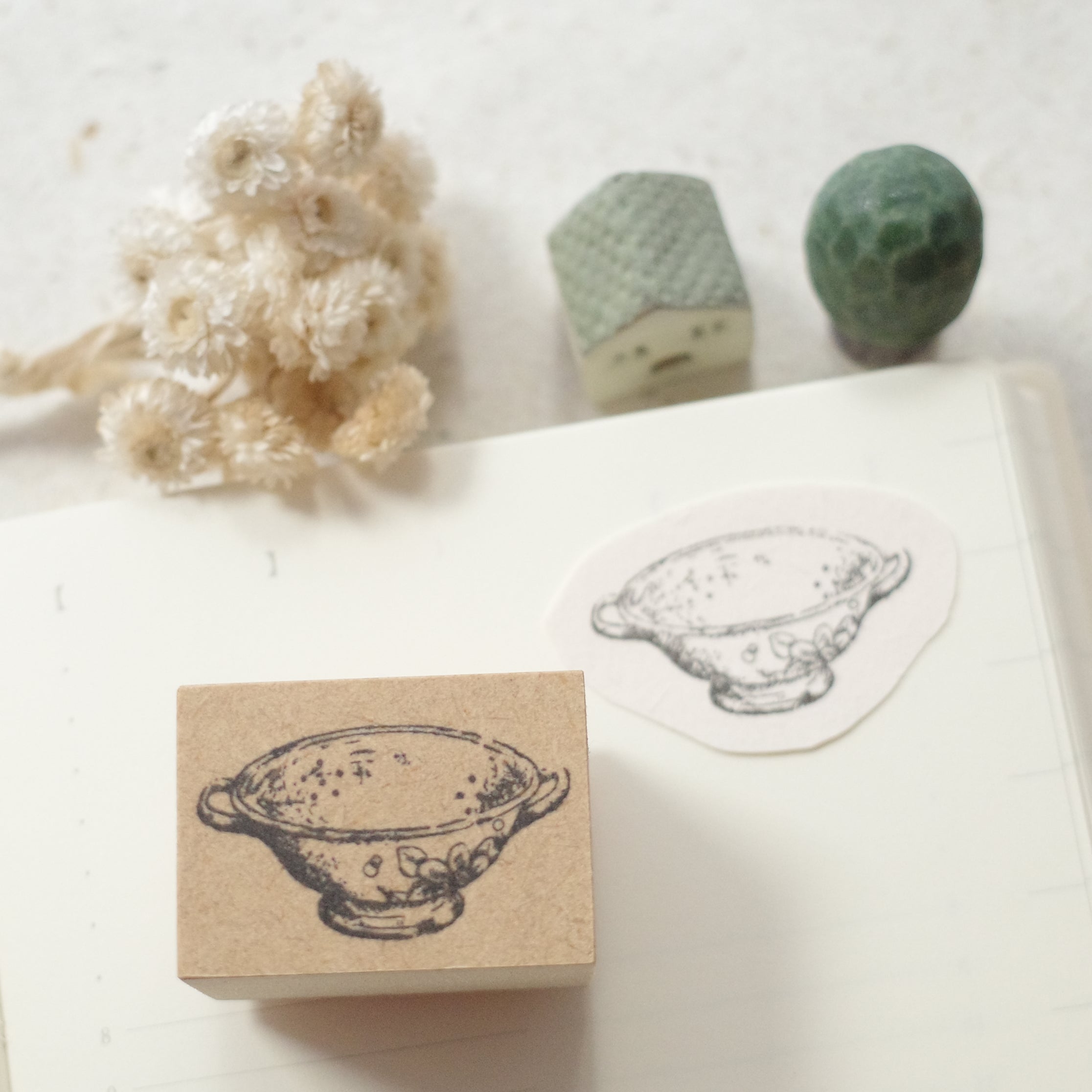 Sirusu rubber stamp - Antique colander – petit zakkaya
