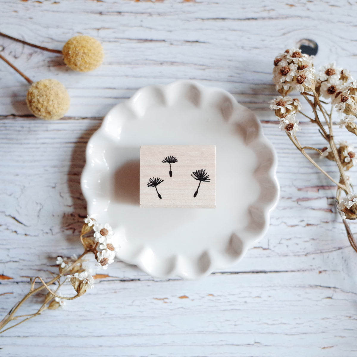 Hankodori stamp - Dandelion fluff – petit zakkaya